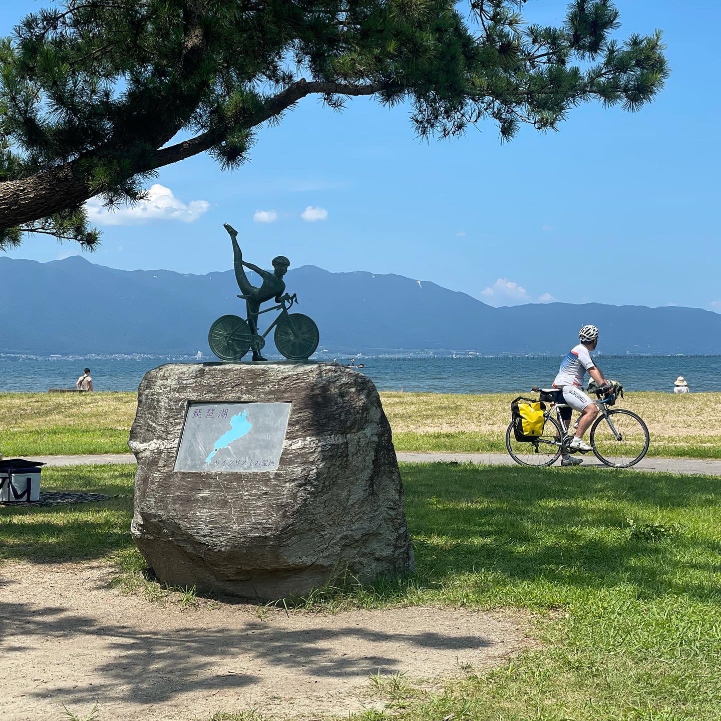Lake Biwa Bike Hire: Explore Biwaichi - Road Bike Rental Japan